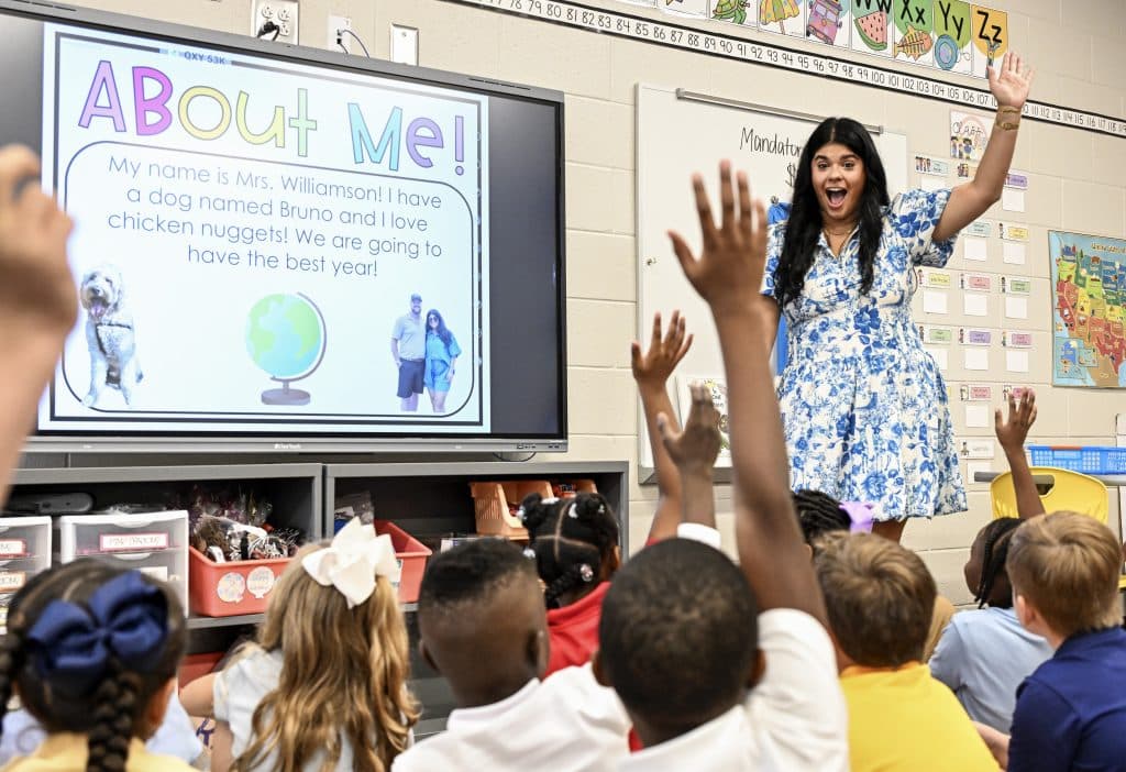 PHOTOS: Springdale Elementary welcomes students on first day of school ...