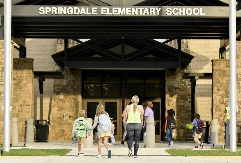 PHOTOS: Springdale Elementary welcomes students on first day of school ...