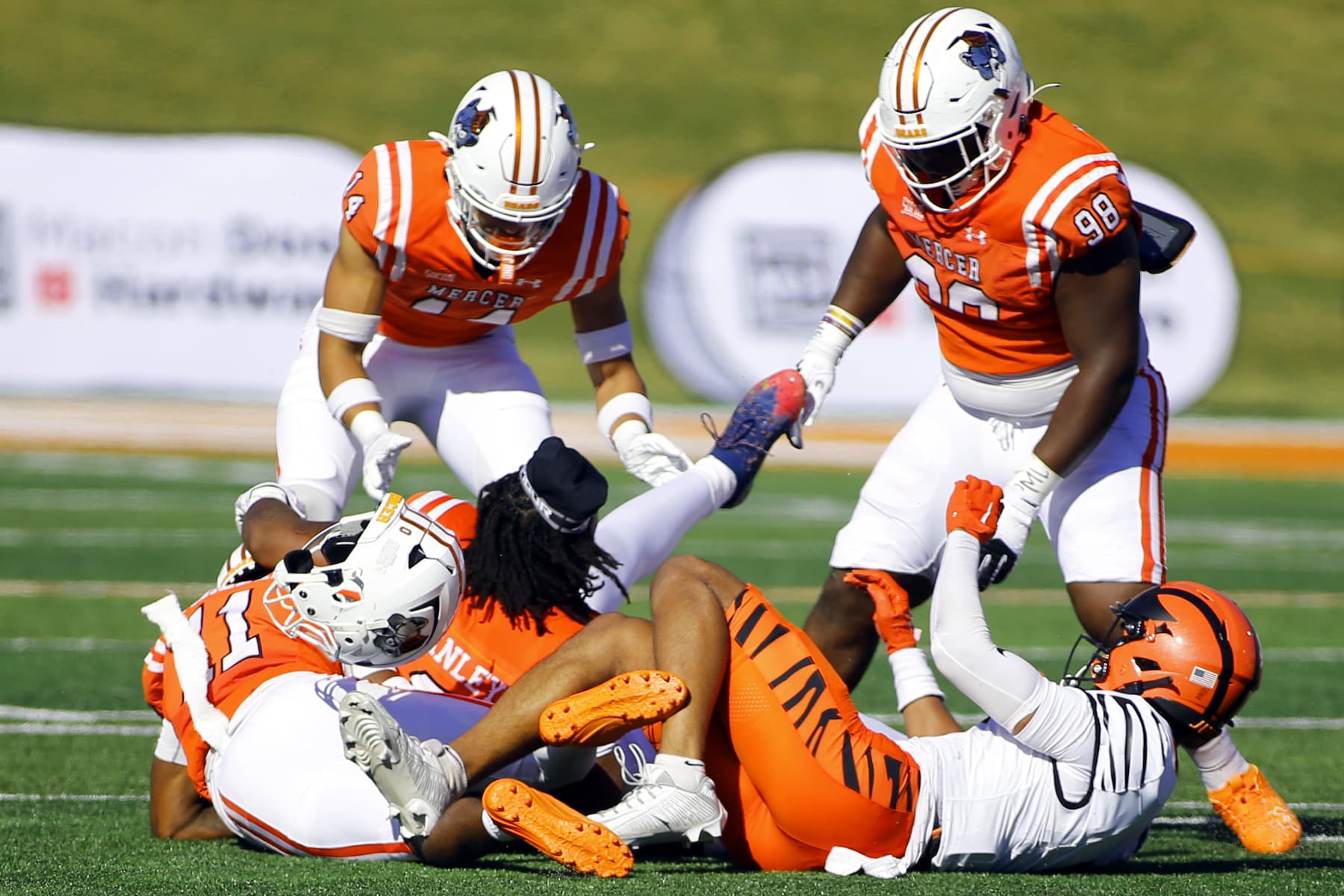 Mercer's undefeated season ends with stunning 55-35 loss at Samford ...